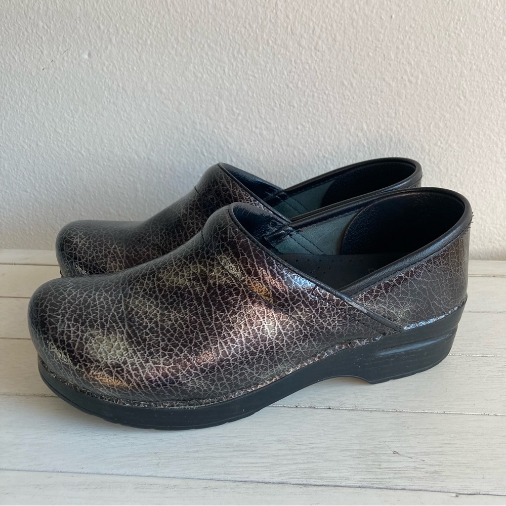 Dansko Professional Black Metallic Leather Clogs Shoe… - Gem